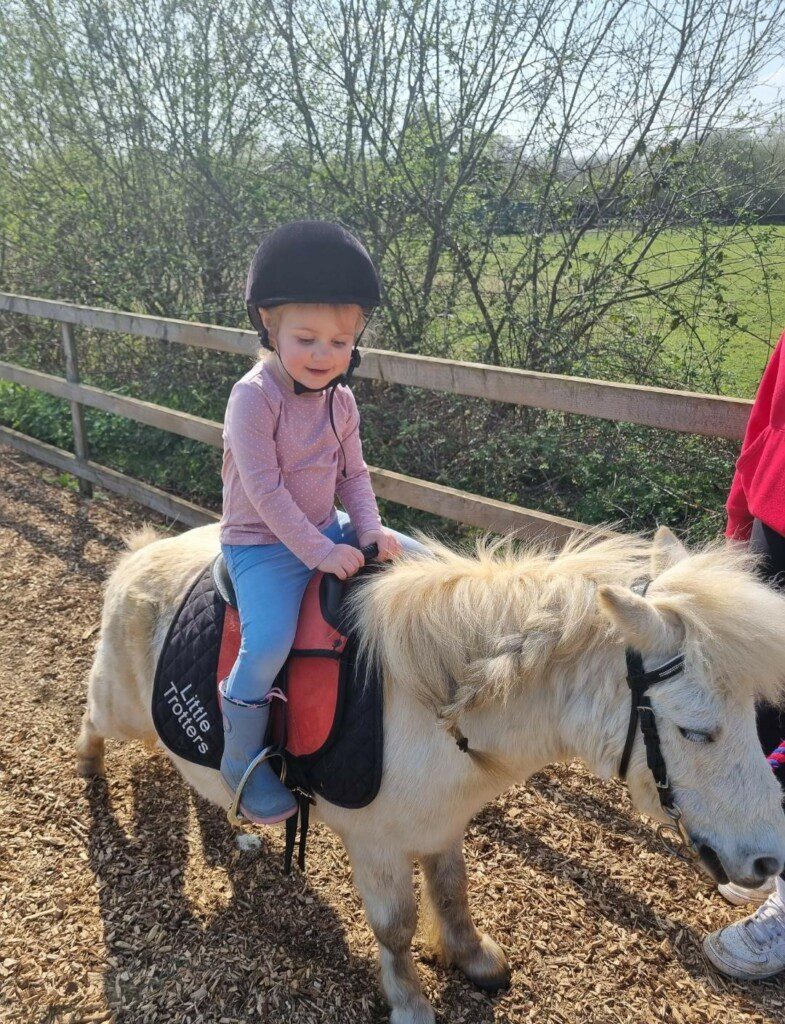 Horse Riding Lessons For Kids in the UK | On the Club Hub Blog